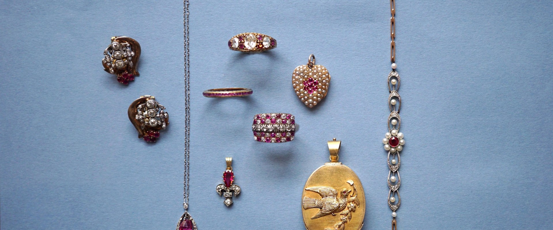 Uncovering the Truth: How to Identify Vintage Jewelry from Reproductions